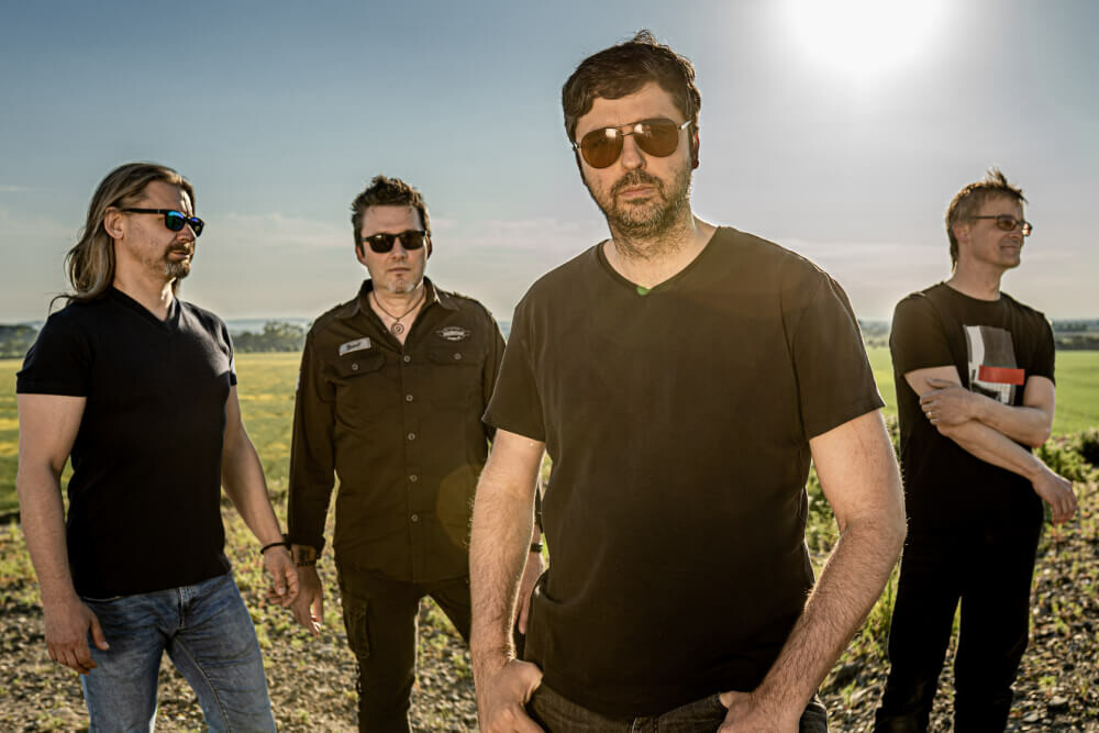 Kejvavý Koně a Září / klub OKO | Vysočina